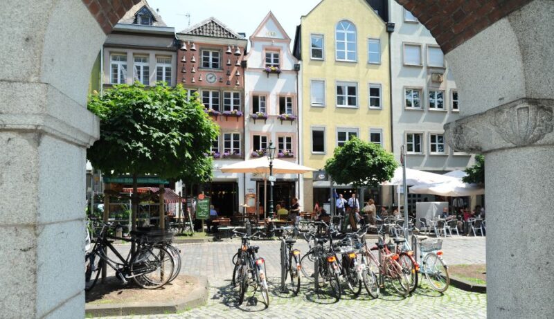 Düsseldorf: Altstadt Guided Tour - Exploring Düsseldorf’s Old Town: What to Expect