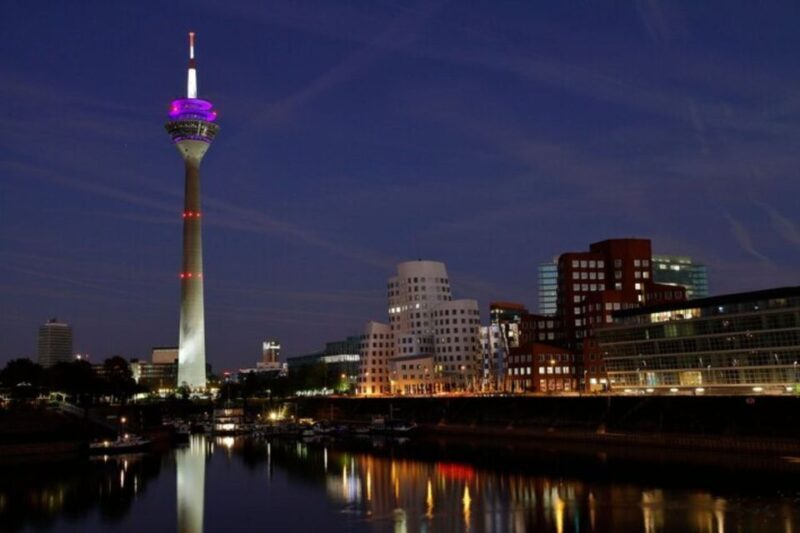 Düsseldorf: Private custom tour with a local guide - Key Points  