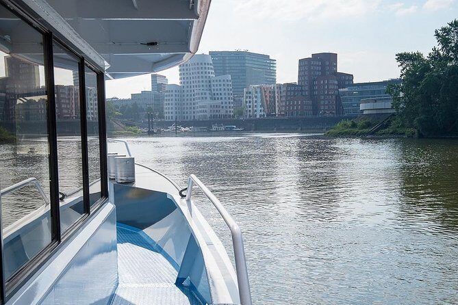 Düsseldorf Sightseeing round-trip Cruise - Key Points