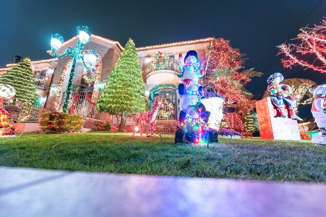 Dyker Heights Holiday Lights Tour Christmas Magic in NYC - What to Expect During Your 4-Hour Tour