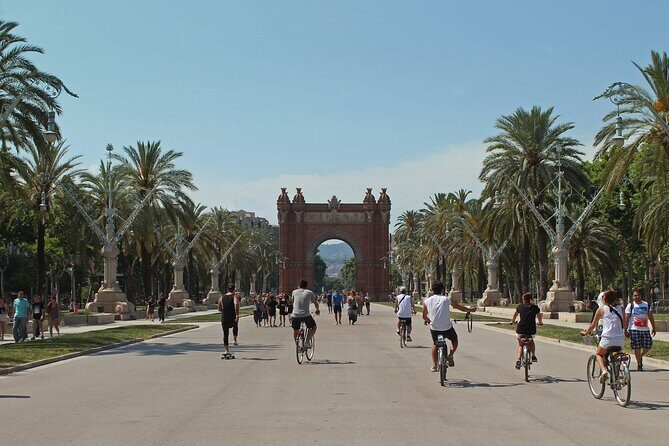 E-Bike Barcelona Highlights & Park Guell in Small Group - Exploring Barcelona on Two Wheels: What’s Included