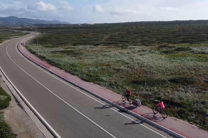 E-bike from Sintra Mountains to Cascais Sea with pickup in Lisbon - An Authentic Ride from Sintra Mountains to Cascais Sea on E-bikes