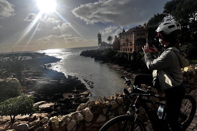 E-bike from Sintra Mountains to Cascais Sea with pickup in Lisbon - FAQs