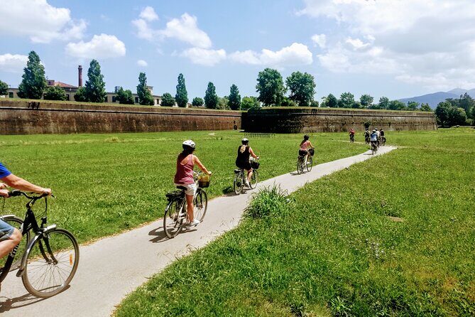 E-Bike Rental in Lucca - Who Should Consider This Tour?  