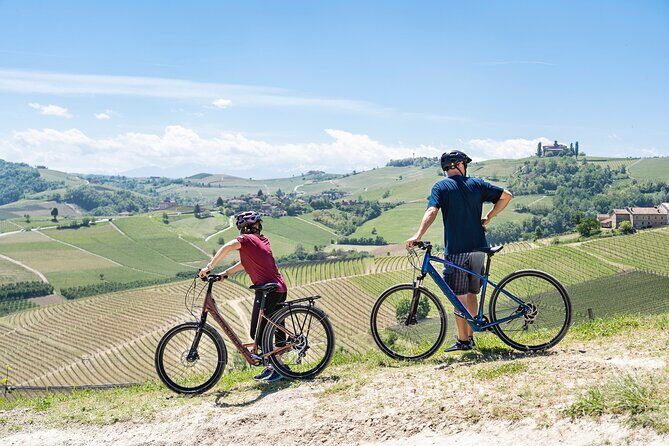 E-bike rental in the Langhe: Landscapes, wines, and cuisine. - The Experience: What Travelers Love