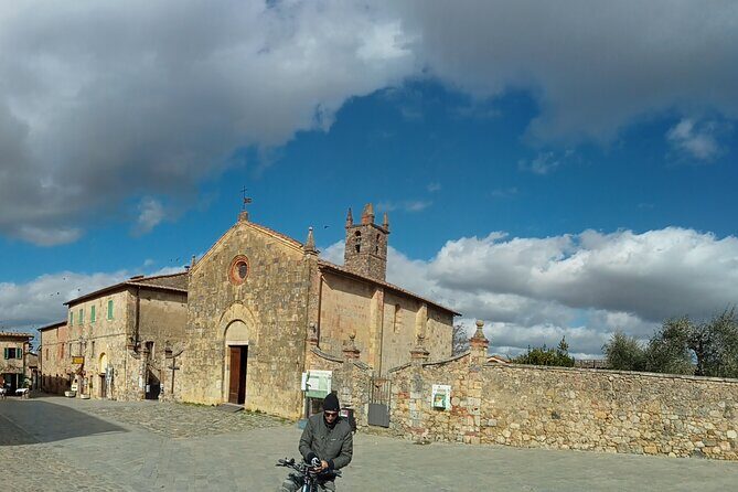 E-Bike rental in Tuscany - Introduction