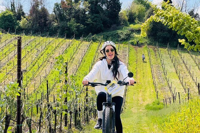 E bike Rome's Outskirts: Unveil Marco Carpineti's Estates - An In-Depth Look at the Itinerary  