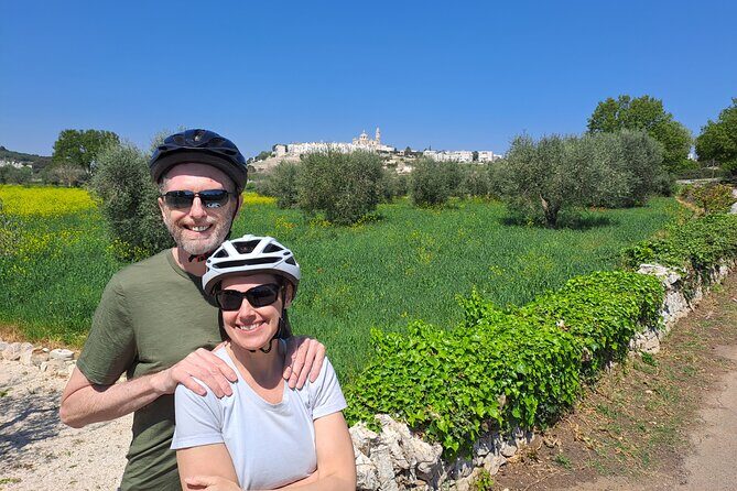 E-bike tour Martina Franca e Locorotondo and visit a dairy - Exploring Locorotondo’s Historic Center