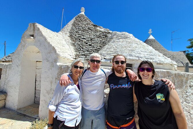 E-bike tour Martina Franca e Locorotondo and visit a dairy - The Cheese and Dairy Experience