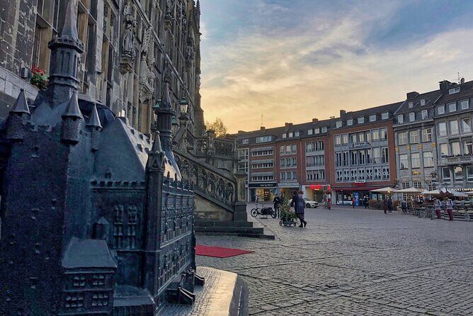 e-Scavenger hunt Aachen: Explore the city at your own pace - The Sum Up