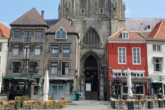 e-Scavenger hunt Bergen op Zoom: Explore the city - Who Will Enjoy This Tour?