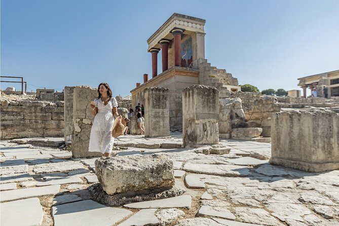 E-Ticket & Audio Tour for Knossos Palace: Unlock Minoan Majesty - The Itinerary: What to Expect at Each Stop