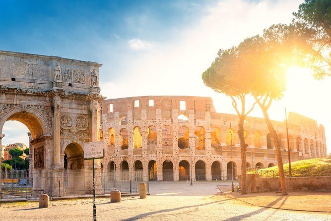 Early Colosseum, Roman Forum and Palatine Hill Guided Tour - Key Points