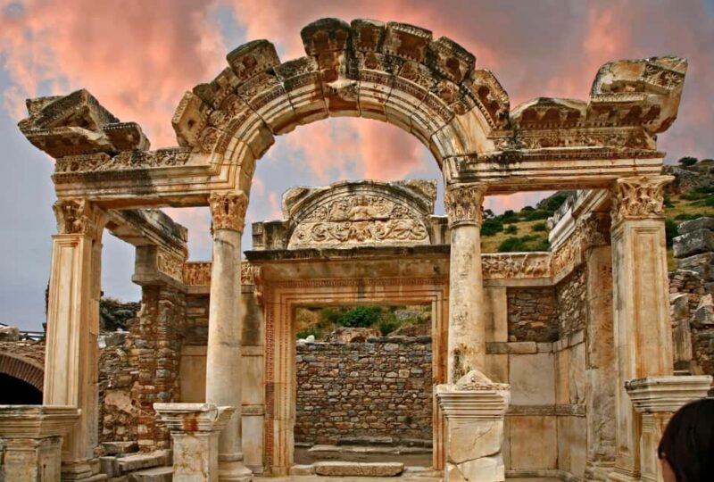 Easy Ephesus Shore Excursion  4 Hours with Licensed Guide - A detailed look at the Ephesus tour experience