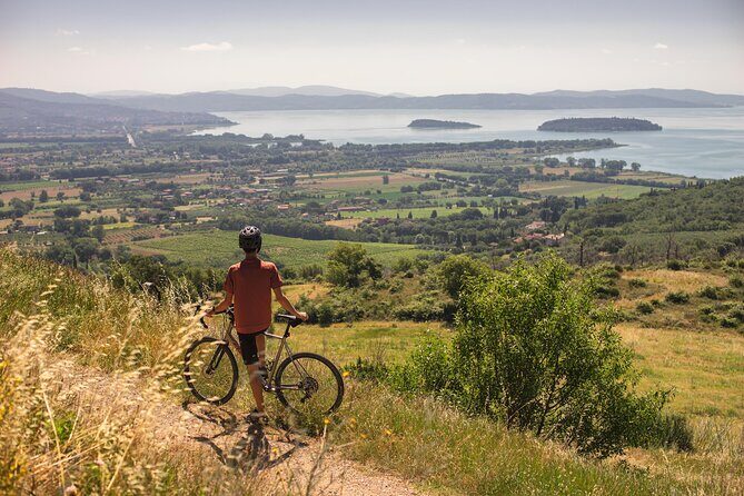 Easy guided eBike tour with photographer at Lake Trasimeno - Key Points