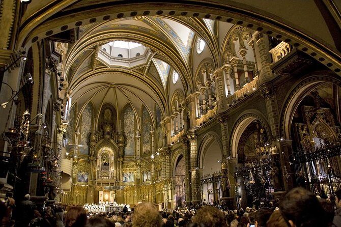 Easy Montserrat: Half Day Trip from Barcelona - Who Is This Tour Best For?