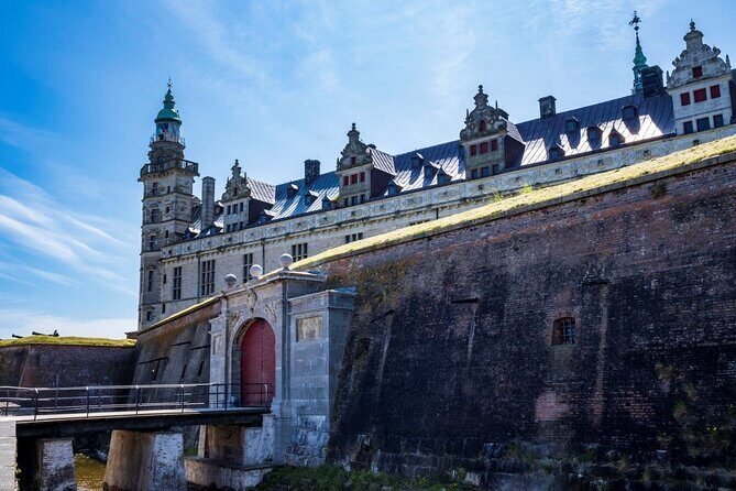 Easy Tour; Kronborg Castle and Frederiksborg Palace - An In-Depth Look at This Danish Castle Tour