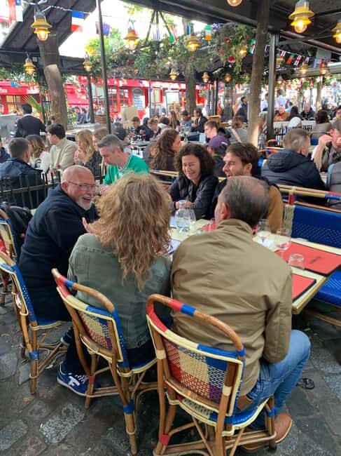 Eat, play & Love - Montmartre Walking Tour- Kids friendly - - A Walk Through Montmartre with a Local Touch