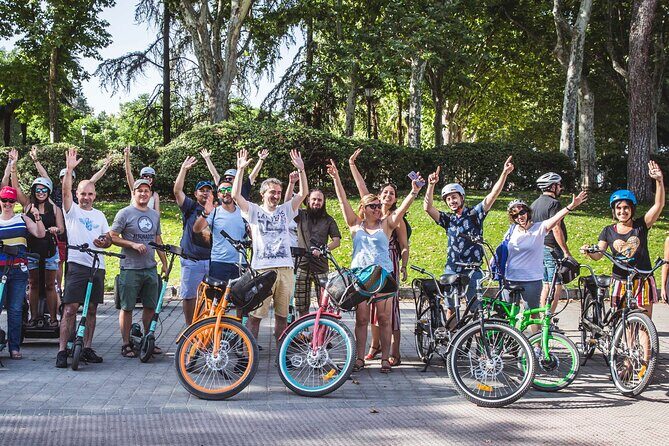 EBike Tour Madrid Río Park and Casa de Campo insights Small group - Who Should Consider This Tour?