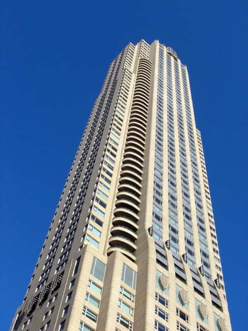 Echoes of Elegance: Chicago Private Architecture Tour - Key Points