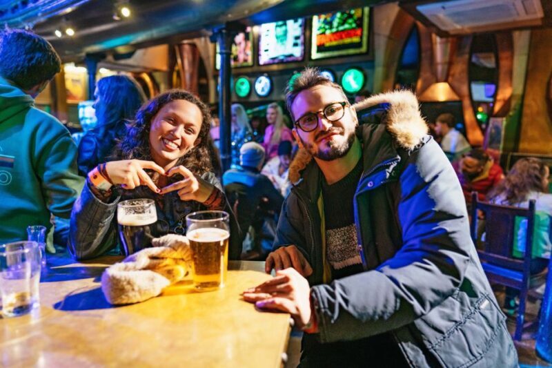 Edinburgh: 7 Bar Pub Crawl with 7 Shots & Discounts - Introduction