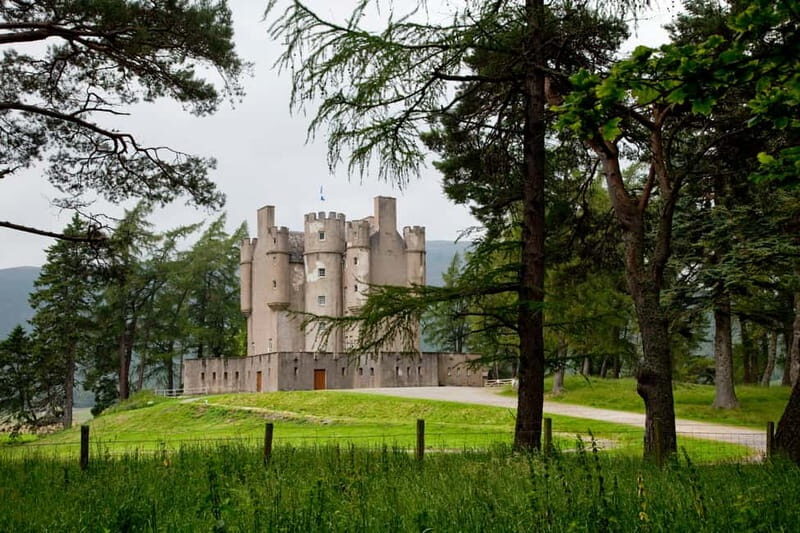 Edinburgh: Balmoral Castle and Scone Palace Royal Tour - Transportation, Timing, and Group Size