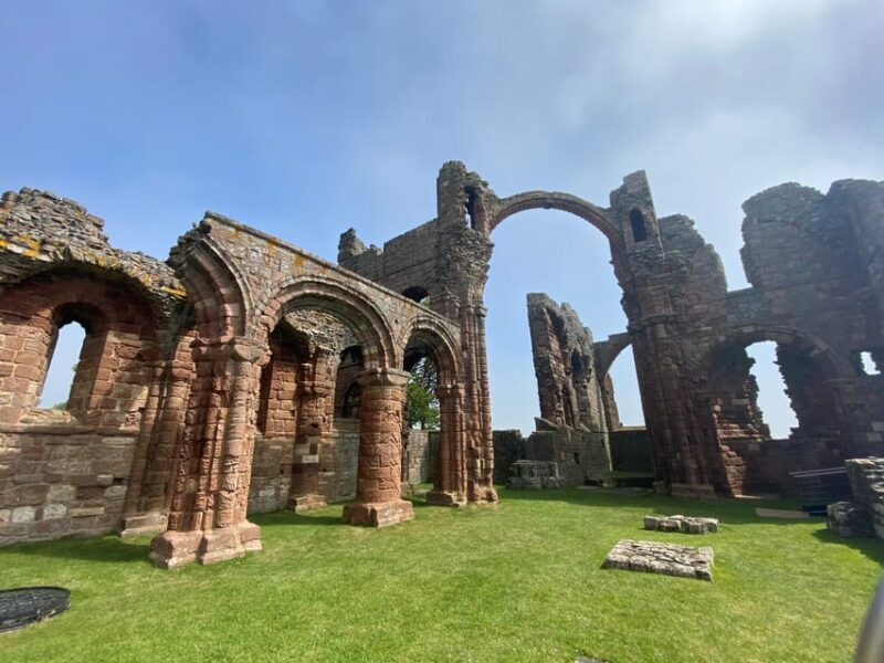 Edinburgh: Bamburgh Castle, Northumberland and Alnwick Trip - FAQ