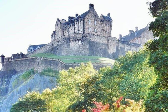 Edinburgh Castle Guided Walking Tour in English - Who Will Love This Tour?