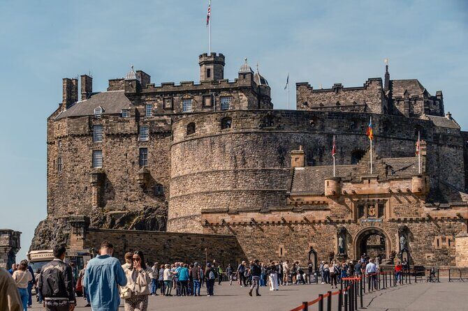 Edinburgh Castle Tickets & Tour - Local Scottish Guide In a Kilt - A Deep Dive into the Edinburgh Castle Tour Experience