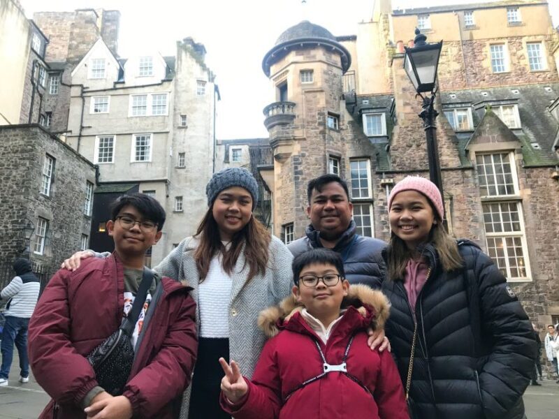 Edinburgh: Child-Friendly Tour with a Local Friend - FAQ