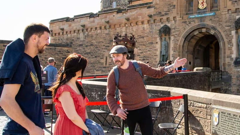 Edinburgh: Edinburgh Castle Guided History Tour with Tickets - Unpacking the Highlights