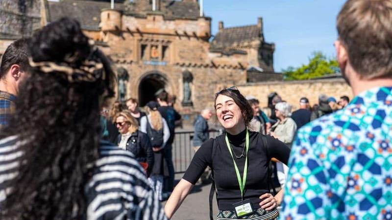 Edinburgh: Edinburgh Castle Guided History Tour with Tickets - The Guides That Make the Difference