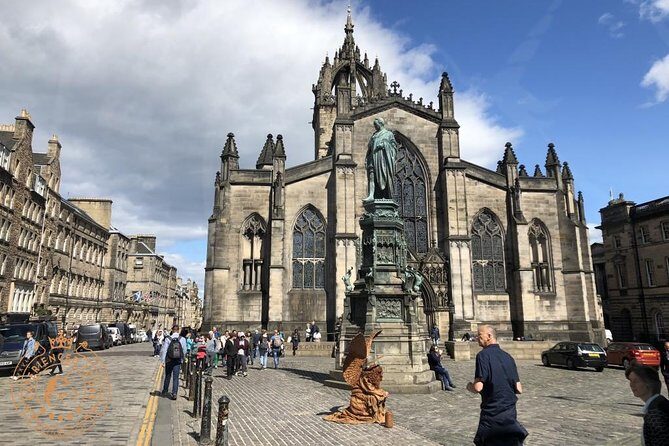Edinburgh Full-Day Guided Private Tour in a Premium Minivan - Who Is This Tour Best For?