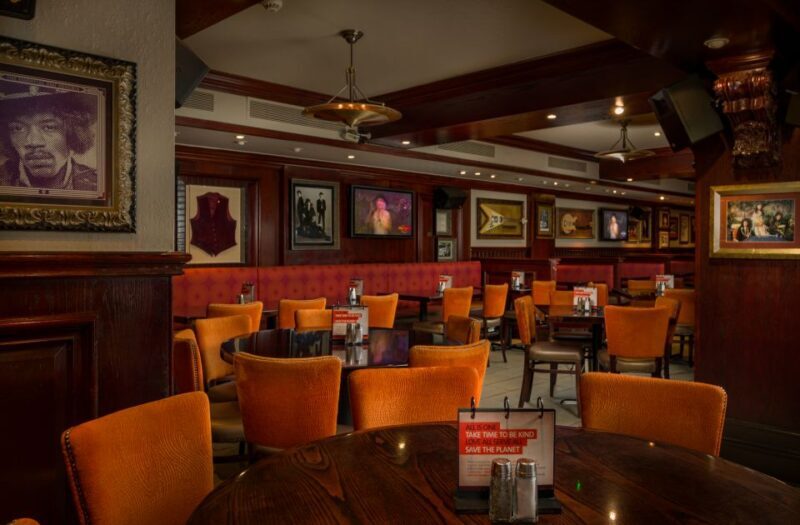 Edinburgh: Hard Rock Cafe with Set Menu for Lunch or Dinner - Practical Tips for Visitors