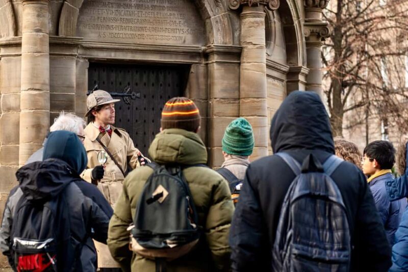 Edinburgh: Historical Gems Tour with Whisky & Local Flavours - Key Points