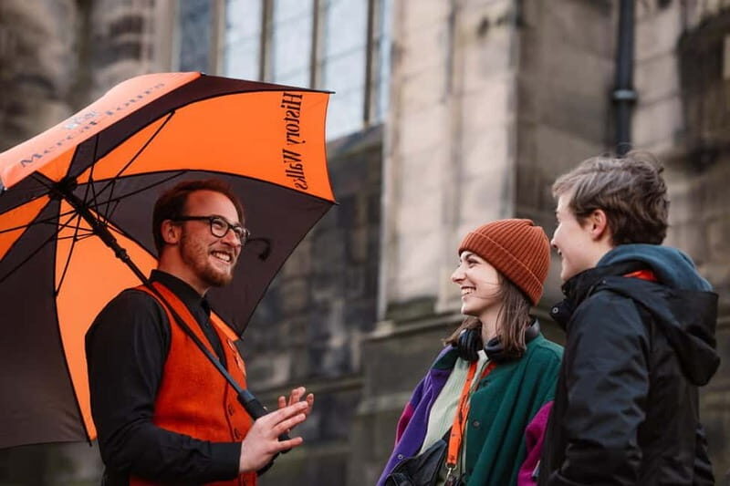 Edinburgh: Multi-Sensory Old Town Historical Walking Tour - Key Points