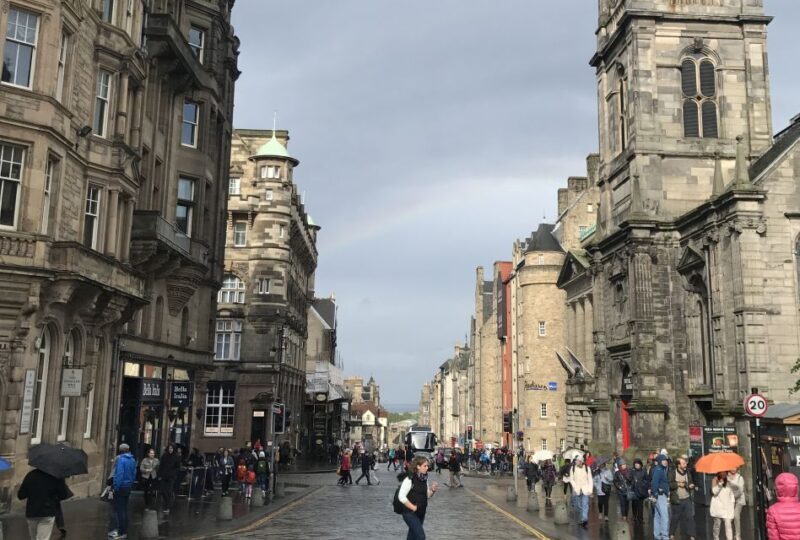 Edinburgh: Outlander Series and Jacobites Walking Tour - The Guides and Their Stories: Authenticity and Enthusiasm