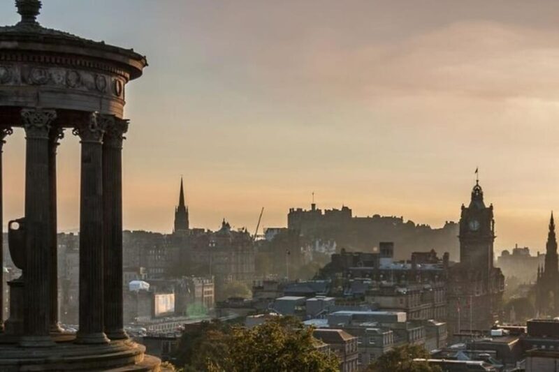 Edinburgh: Private Guided Customized Walking Tour - Key Points