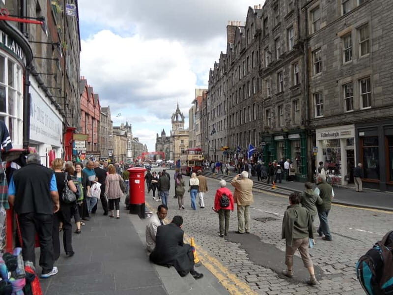 Edinburgh: Private Guided Walking Tour - Overview of the Edinburgh Private Guided Walking Tour