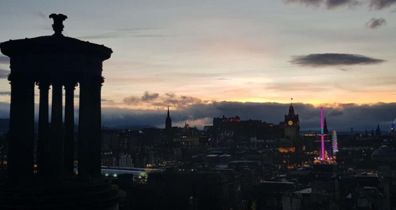 Edinburgh: Private Walking Tour in French with Clémentine - Practical Aspects & Tips