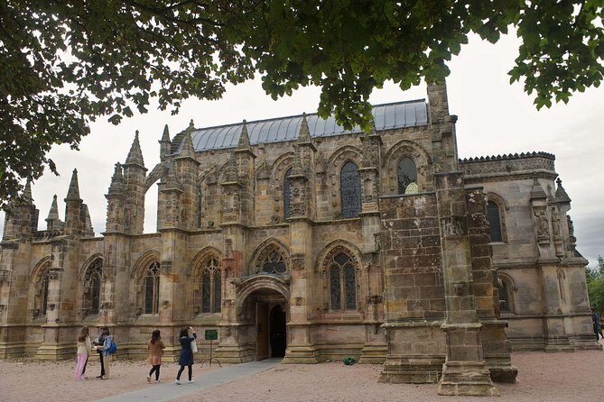 Edinburgh: Rosslyn Chapel, the Borders & Glenkinchie Distillery - FAQ
