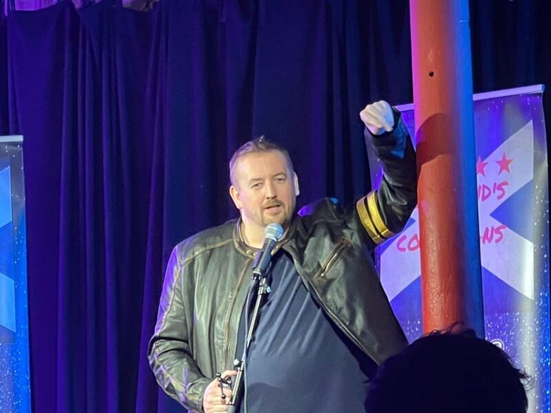 Edinburgh: Stand Up Comedy Show - The Comedic Lineup and Atmosphere