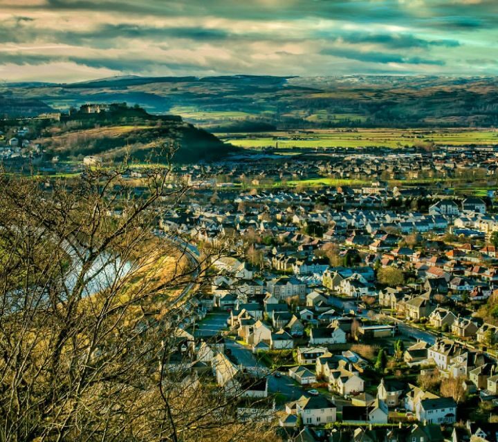 Edinburgh: Stirling, Whisky and St Andrews Tour in Spanish - Who Is This Tour Best For?