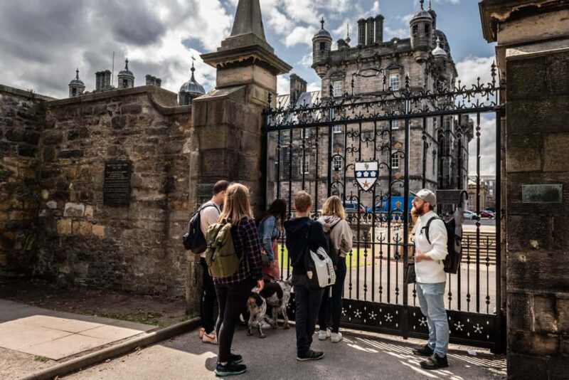 Edinburgh: Stunning Old Town Walking Tour - In-Depth Look at the Itinerary