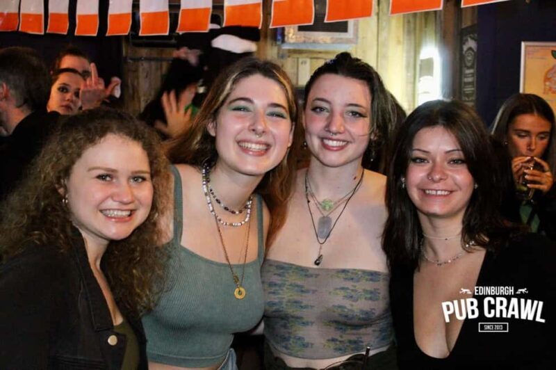 Edinburgh: The Original Pub Crawl 7 Bars 7 Shots & Discounts - Key Points