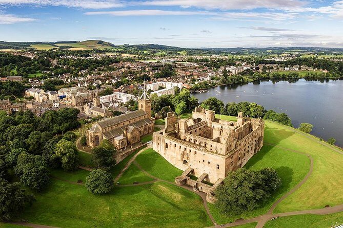 Edinburgh: The Outlander, Palaces & Jacobites Tour - The Experience from the Reviews
