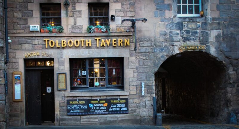 Edinburgh: Tolbooth Tavern Haggis Taster & Whisky Sampling - Key Points