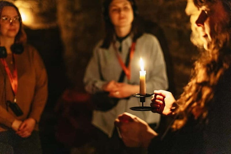 Edinburgh: Underground Vaults Evening Ghost Tour with Whisky - Accessibility and Practical Considerations