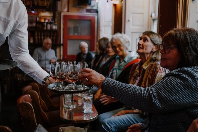 Edinburgh: Whisky Tasting with Storytelling in a Historic Pub - Review of Edinburgh: Whisky Tasting with Storytelling in a Historic Pub