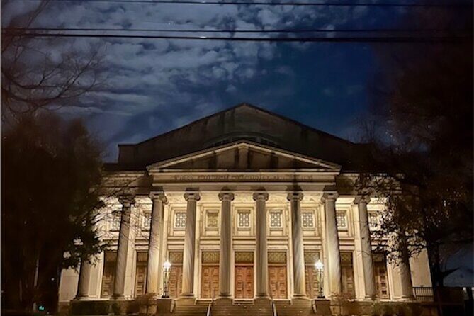 Eerie Old Louisville Photo Tour with Welcome Cocktail - Who Will Love This Tour?